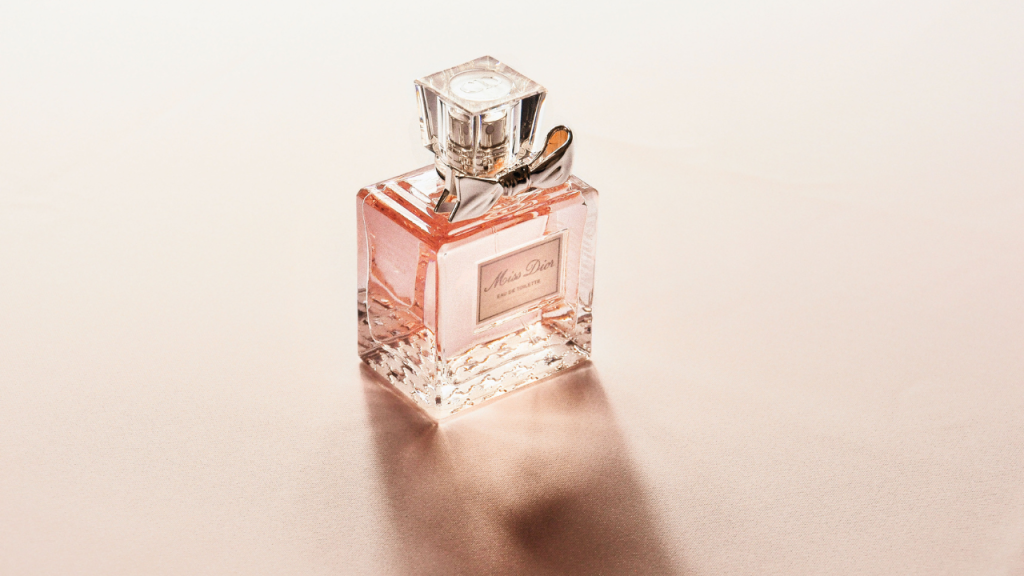 Loris Parfum Liste 2024-25 (Herrer und Frauen) - ParfümFührung